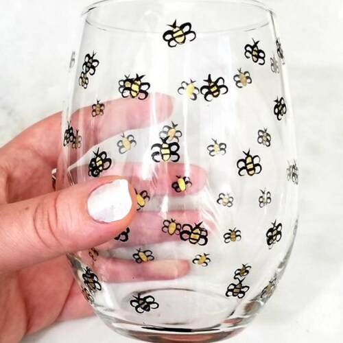 Bee Wine Glass Bumblebee Lover Gift - Etsy