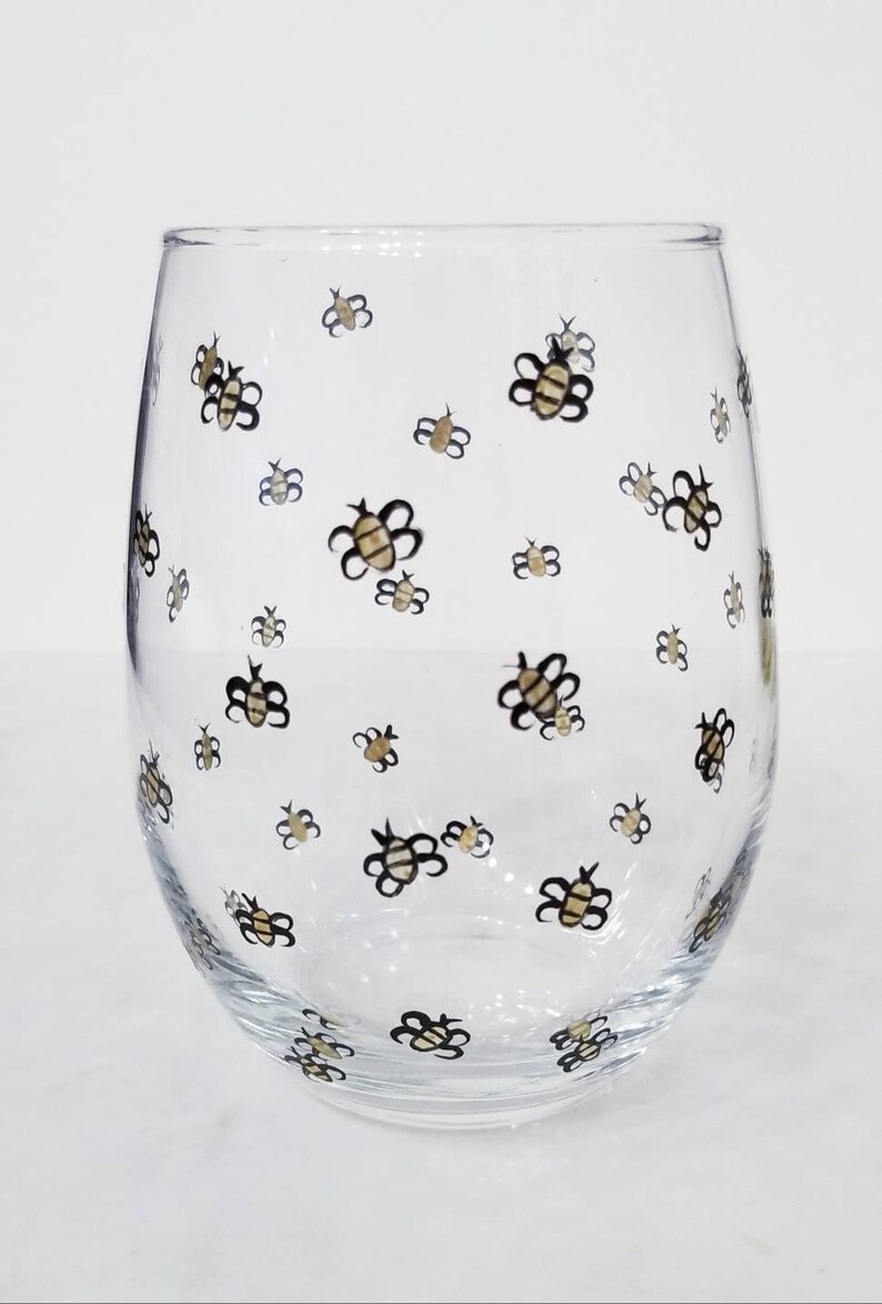 Bee Wine Glass Bumblebee Lover Gift - Etsy