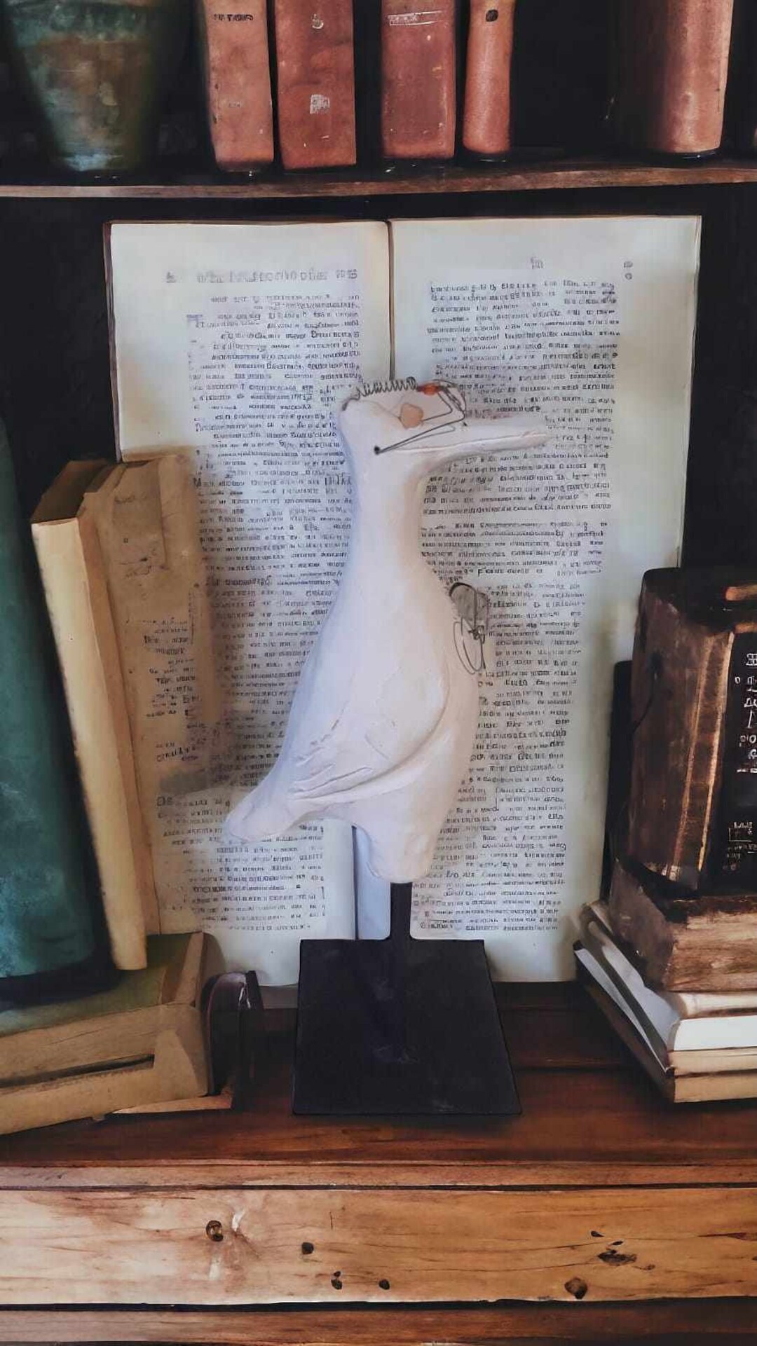 Decorative Funny Plaster Bird Figurine, Funny White Crow Figurine ...