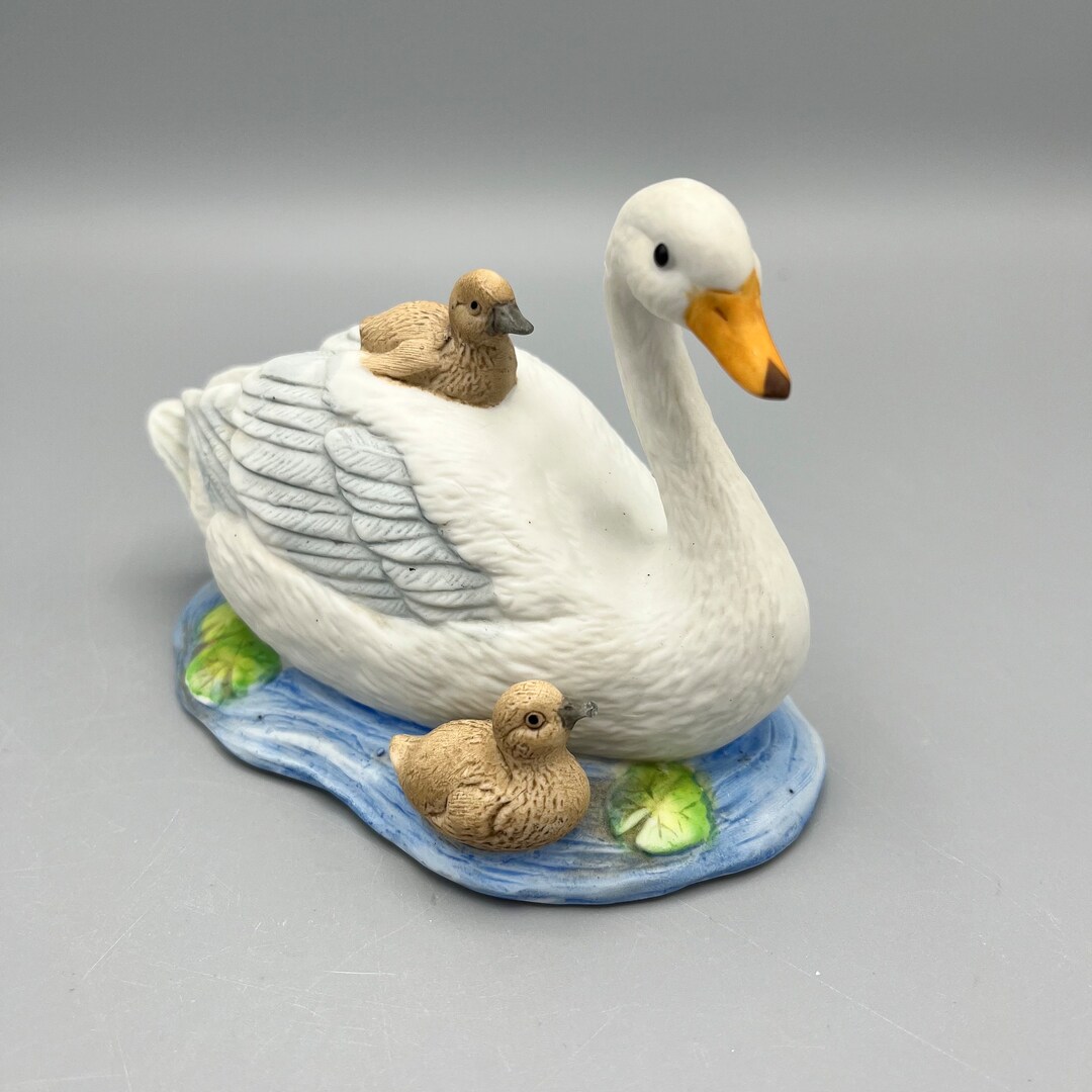 Homco Swan Figurine - Etsy