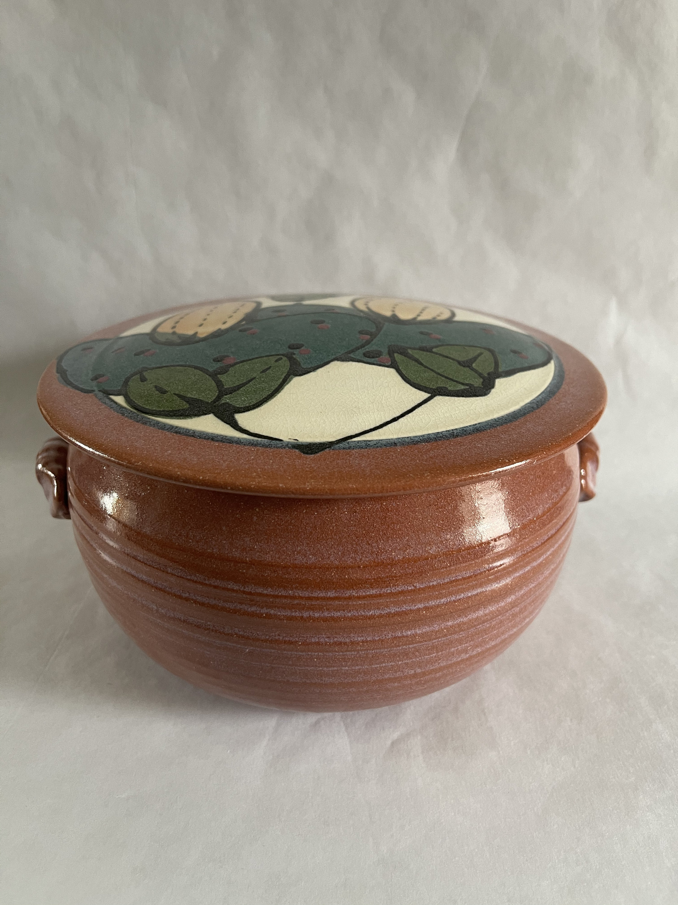 Vintage Handmade Pottery Crock/ Soup Taurine - Etsy Canada