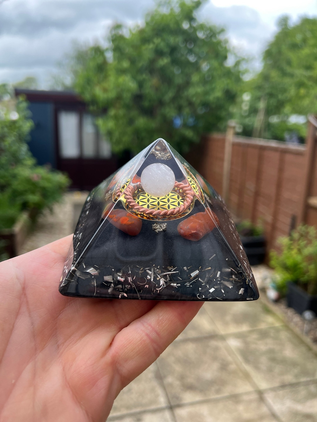Orgonite® Pyramid Orgone Energy Pyramid Agate Crystals,clear Quartz ...