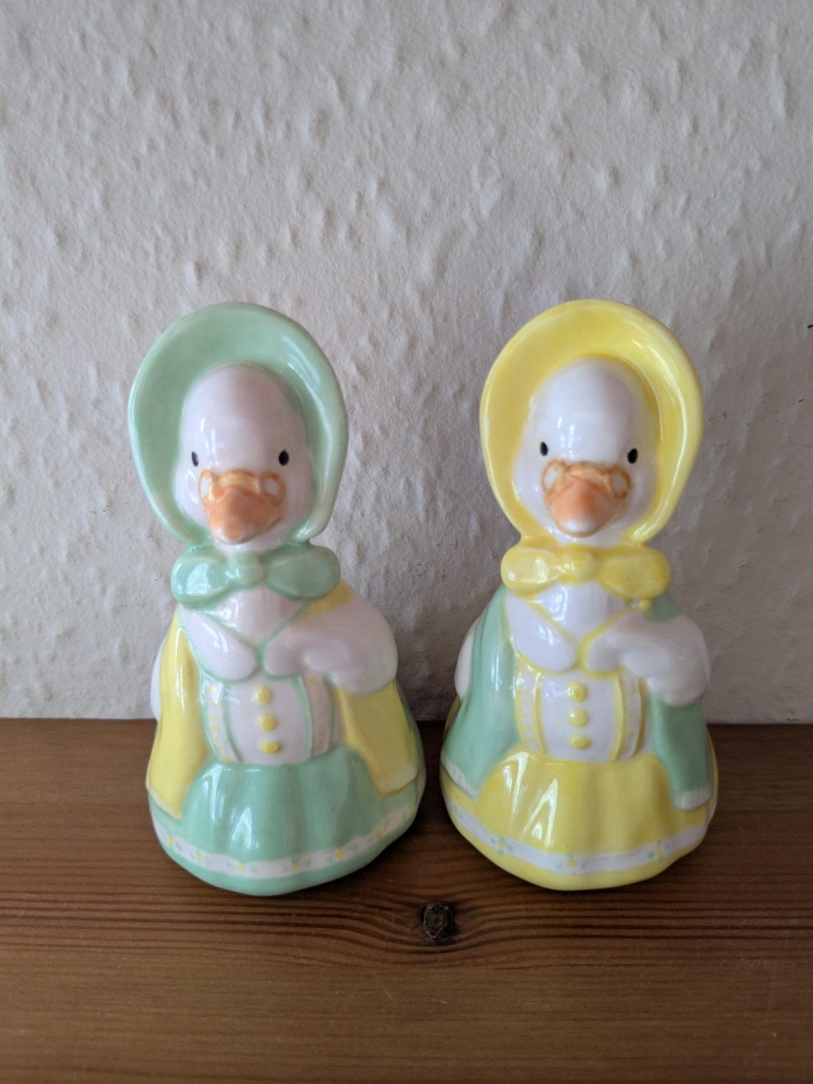 Vintage MOTHER GOOSE Salt and Pepper Shaker Set - Etsy