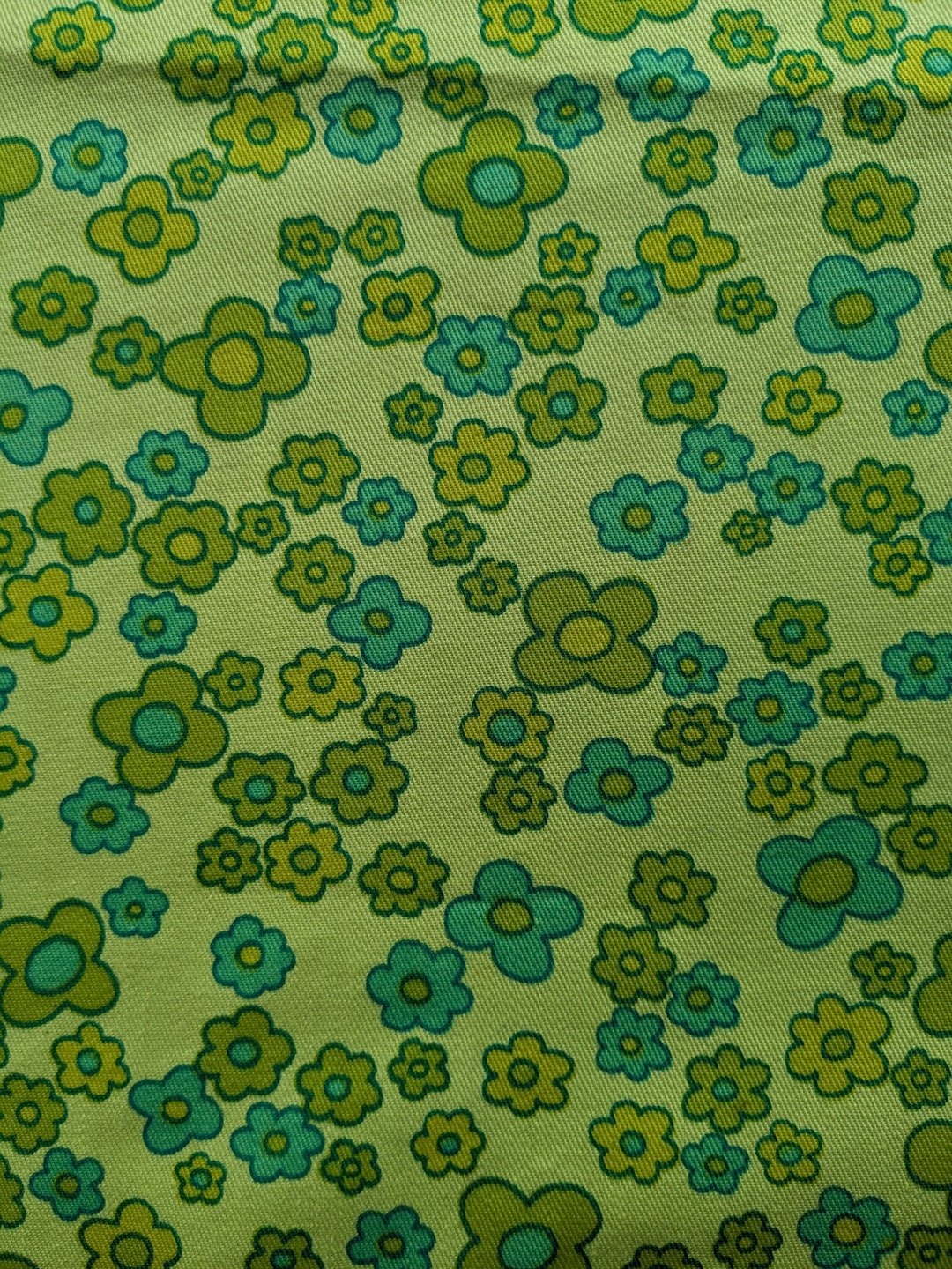 Vintage Green Retro Flower Fabric Shabby Chic, Retro Floral Fabric for ...