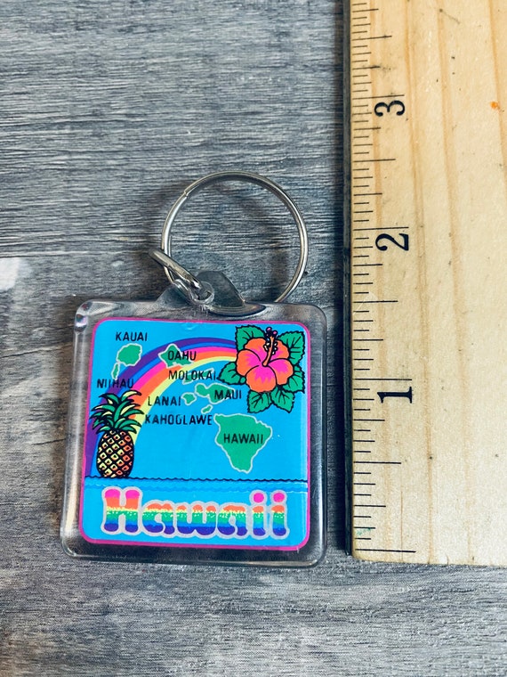 Vintage Hawaii Colorful Map Souvenir Keychain Plastic - Gem