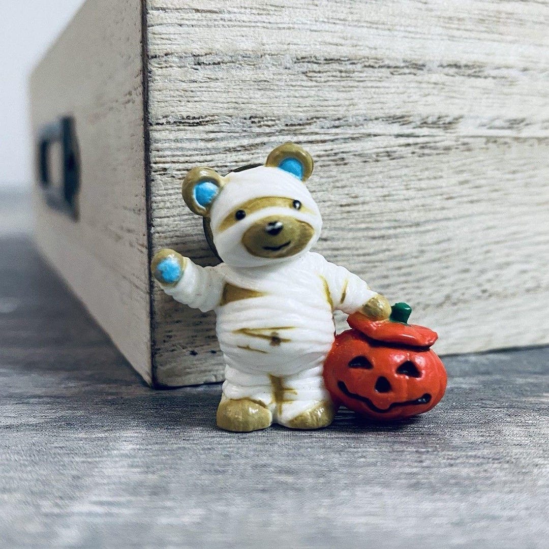 Vintage Cute Halloween Mummy Bear With Pumpkin Brooch Plastic/resin - Etsy