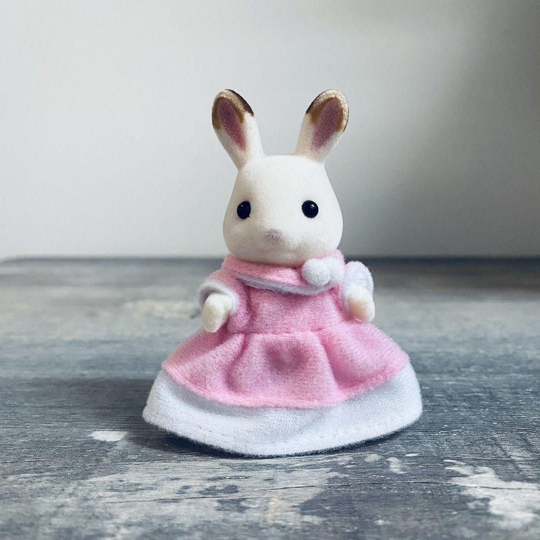 Sylvanian Families Calico Critters Ice Skating Chocolate Rabbit Pink ...