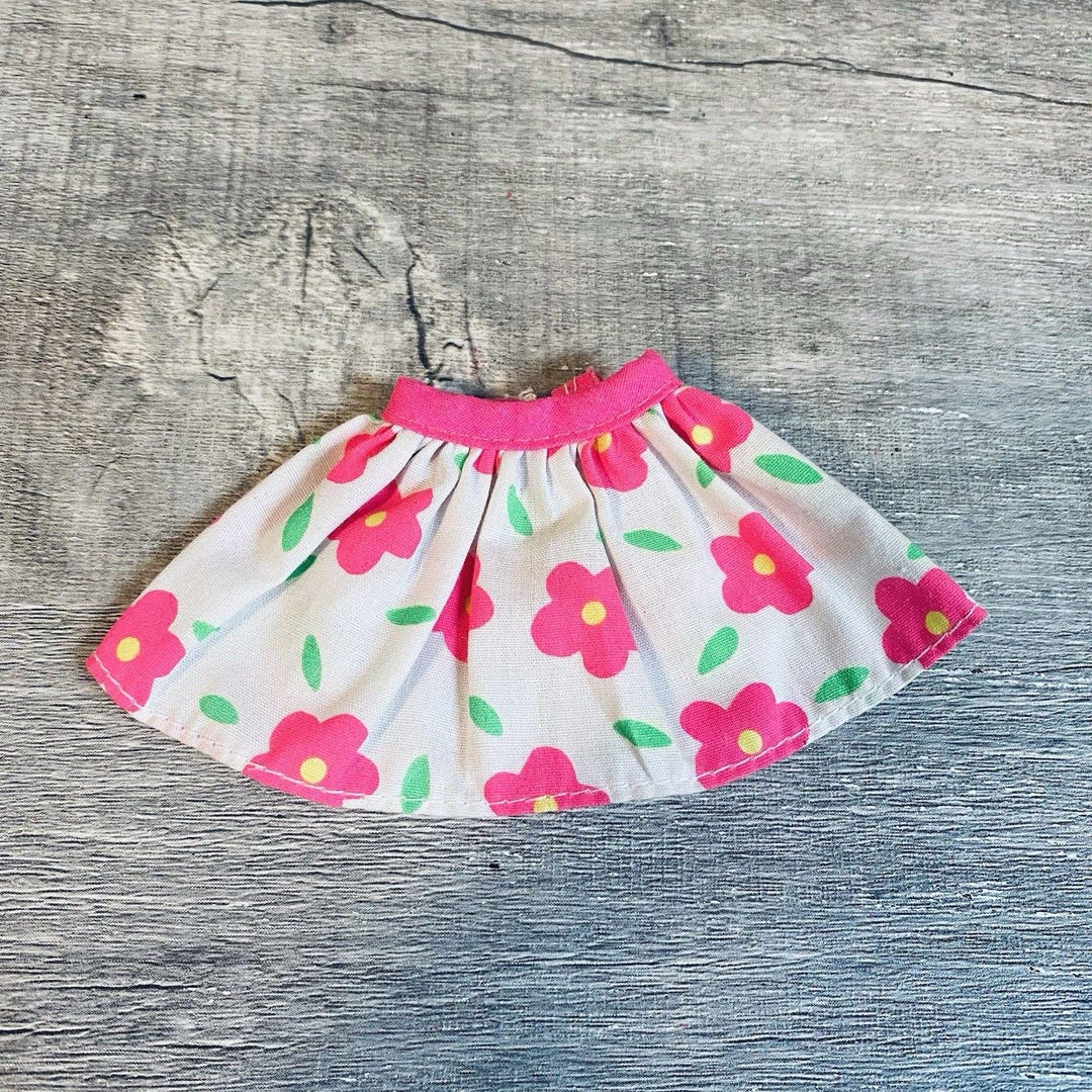 Vintage Skipper Barbie Doll Trendy Ten Fashions Hot Pink Floral Mini ...
