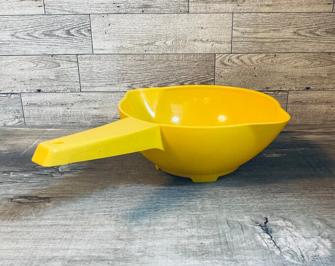 Vintage 1980s Tupperware 1 Quart Yellow Strainer #1200 - Etsy