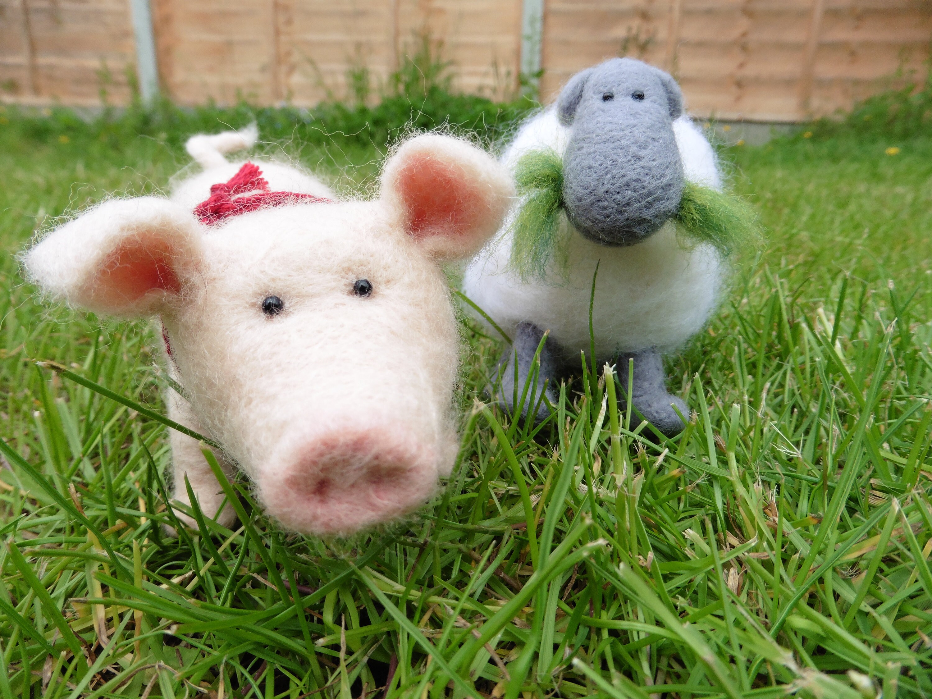 Needle Felted Pig Miniature Wool Animal Figurine - Etsy