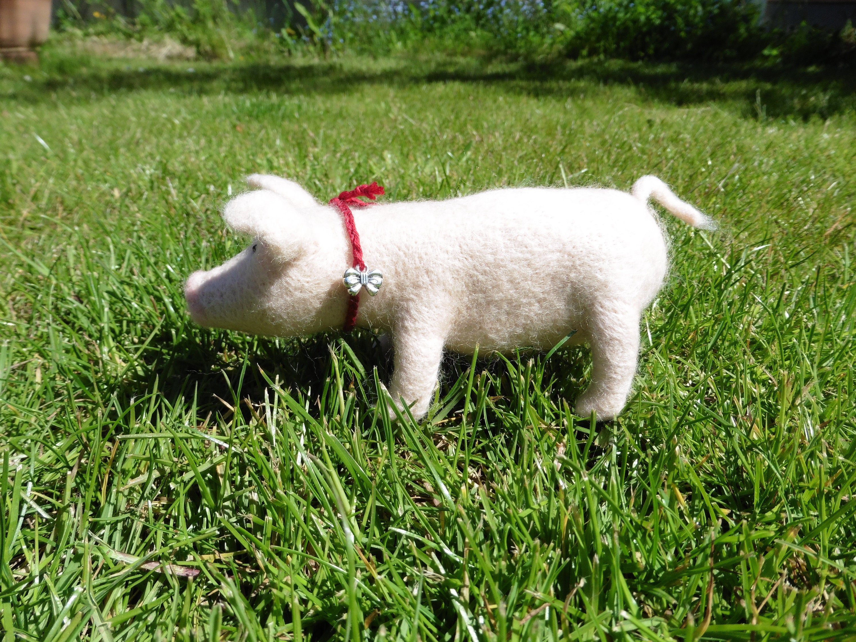 Needle Felted Pig, Miniature Wool Animal Figurine - Etsy