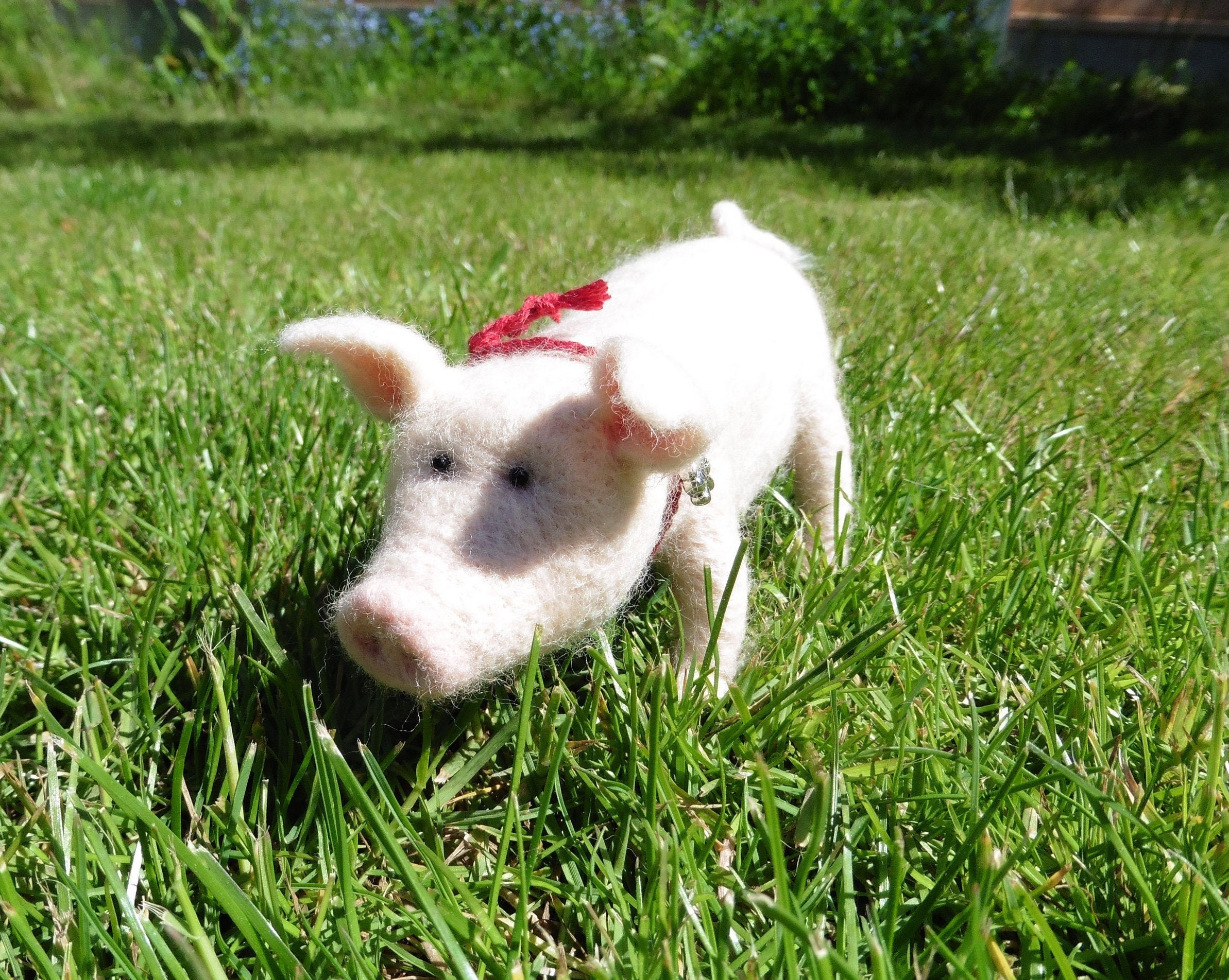 Needle Felted Pig, Miniature Wool Animal Figurine - Etsy