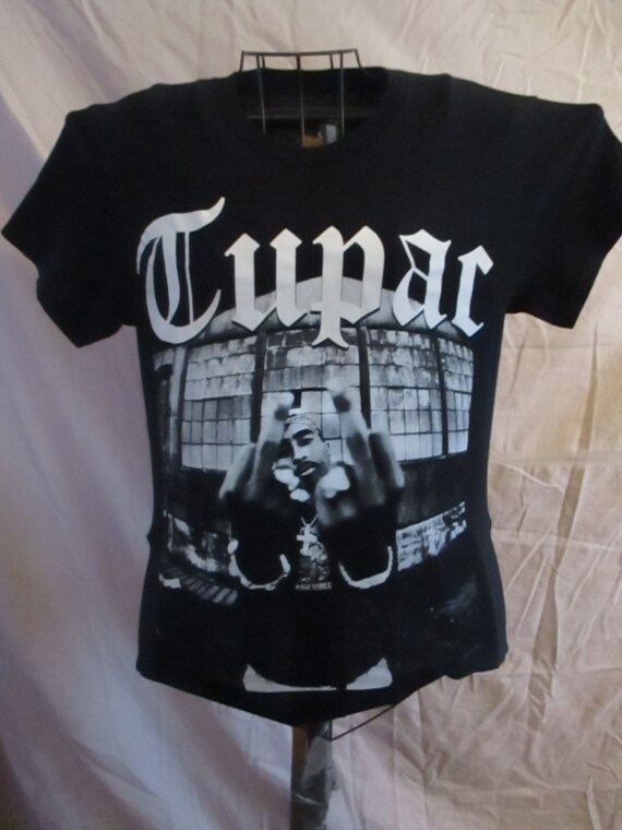 tupac 2 pac finger - Gem