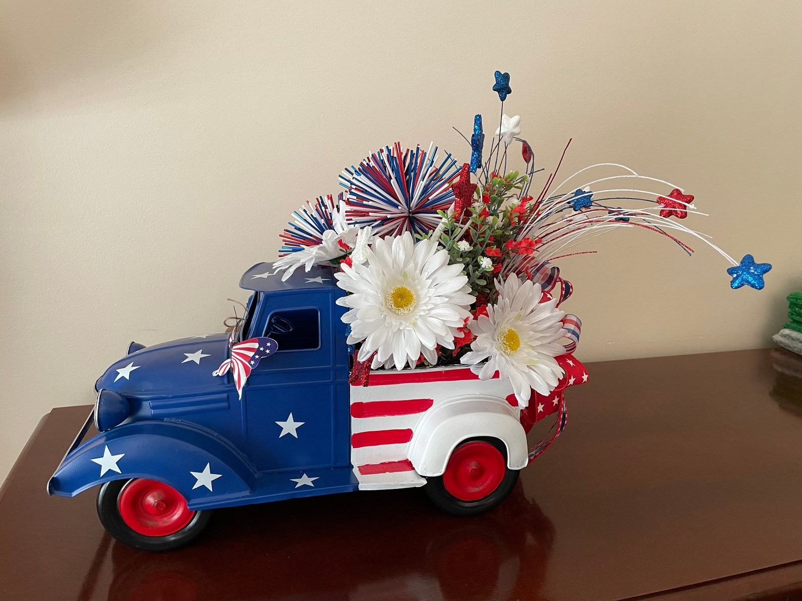 Patriotic Truck Arrangement, 4th of July Decor, Memorial Day Decor ...