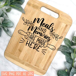 Cutting Board SVG Bundle: 28 Kitchen Quotes Designs (digital Download ...
