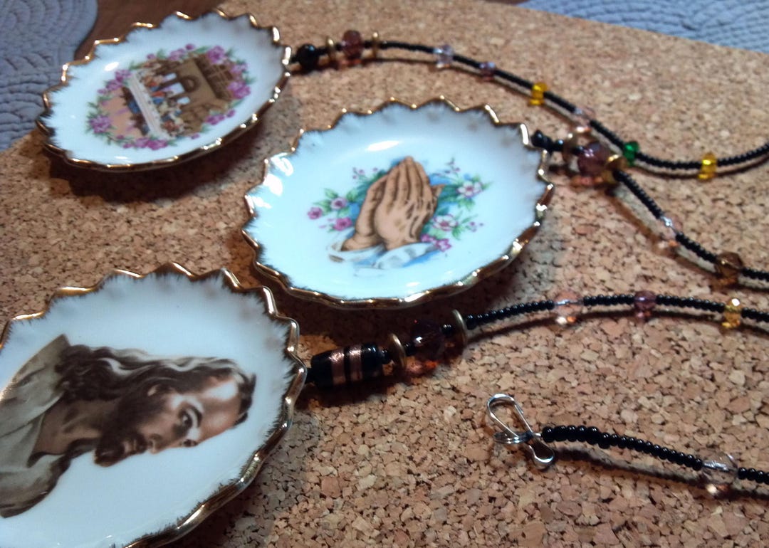 Ceramic Plates Matching Set Gallery Wall Christian Theme Jesus Praying ...