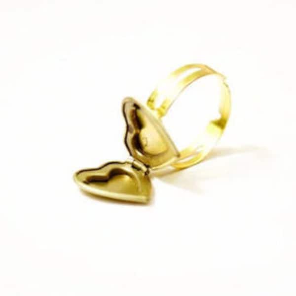 Locket Ring - Etsy