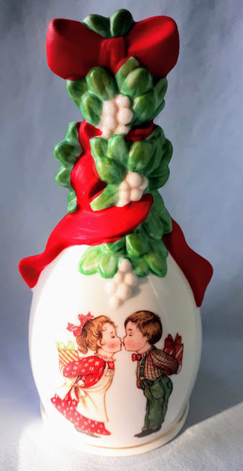 Vintage Avon Porcelain Bell, "under the Mistletoe", 1989 - Etsy