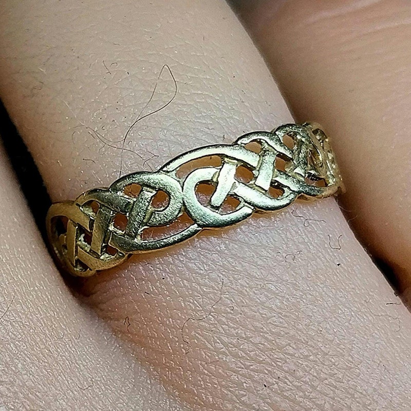 Gold Celtic Knot - Etsy