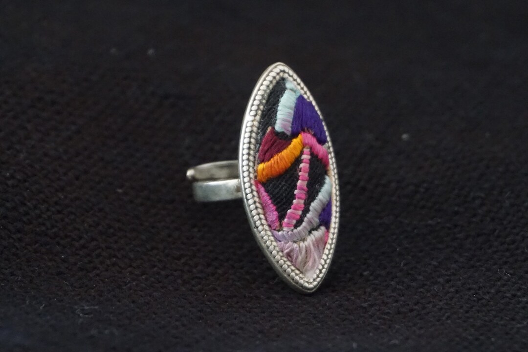 Chinese Miao Silver Ring，antique Hmong Ring，hand Embroidery Cloth ...
