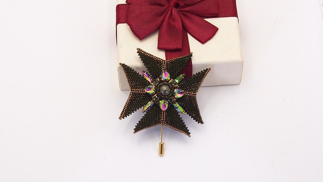 Green Maltese Beaded Cross Victorian Cross Gothic Cross - Etsy