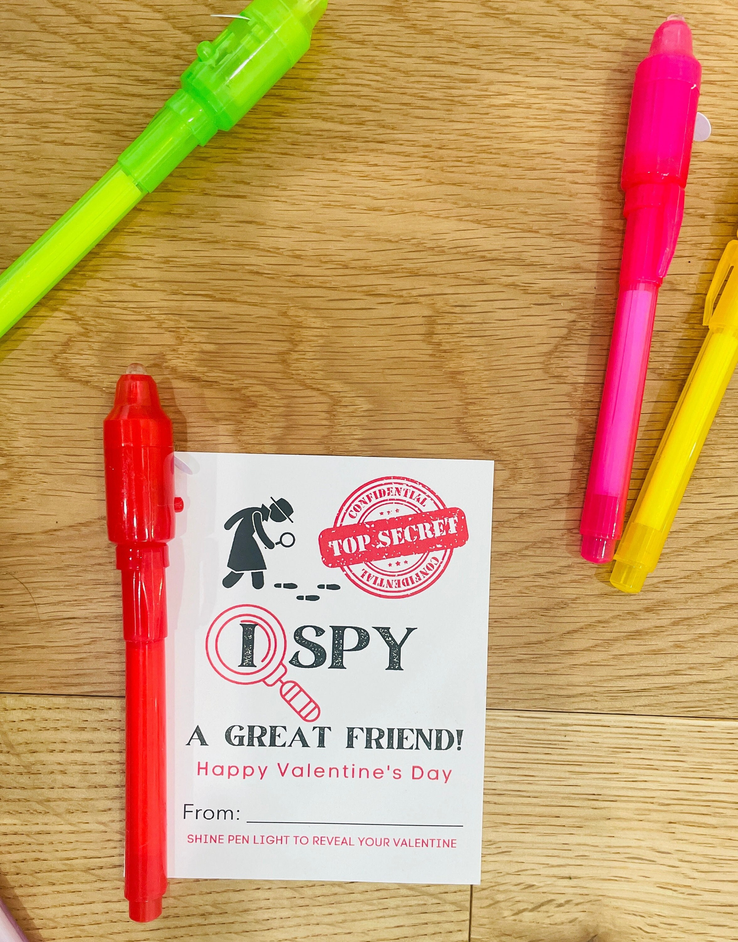 I Spy a GREAT Friend // Digital Print // Favour Tag //class Gift - Etsy