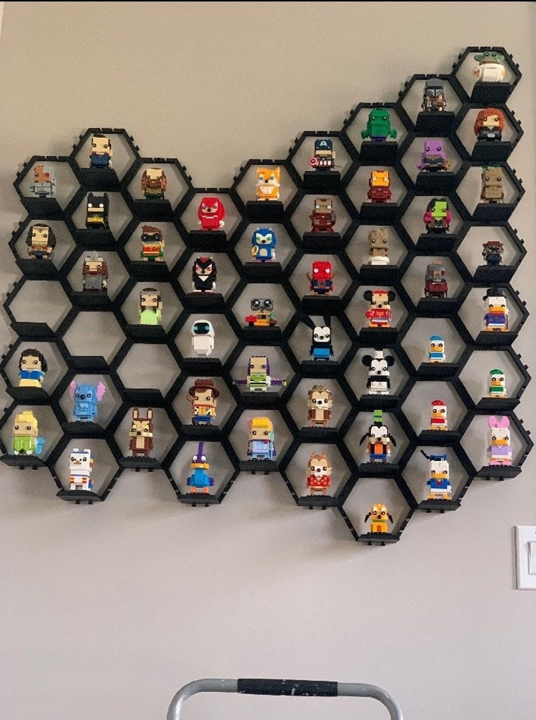 Brick Headz Locking Wall Shelf W/ Display Lego Stage Shelf Display ...