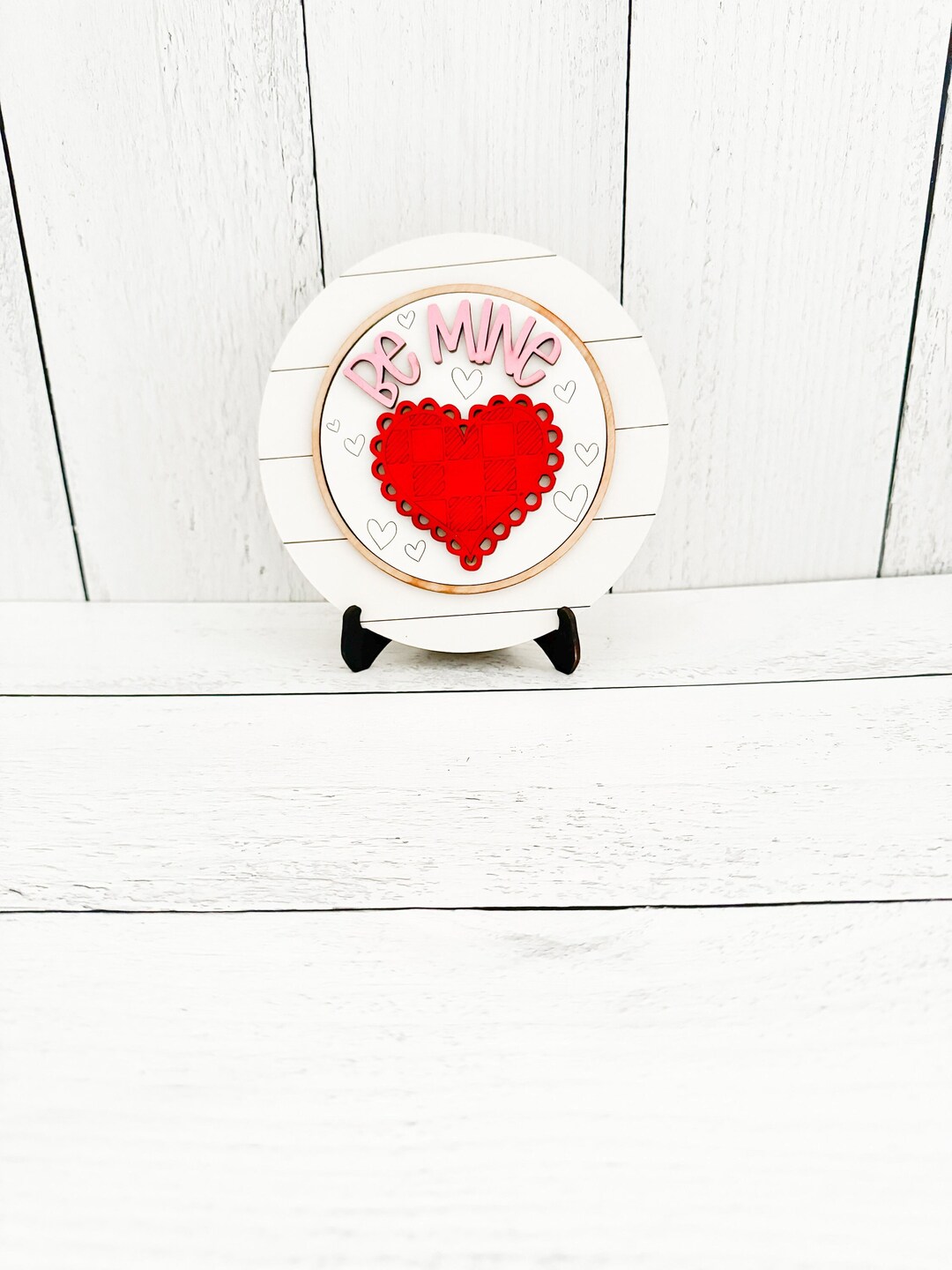 Be Mine Round Frame, Valentines Day, Valentine Decor, Valentine Signs ...