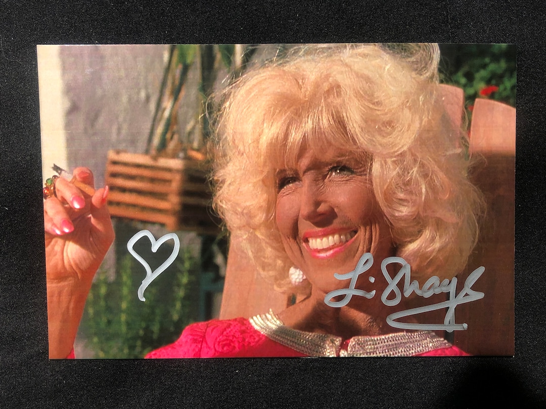 Original Actress Lin Shaye Autograph on 4x6” Photo - Etsy