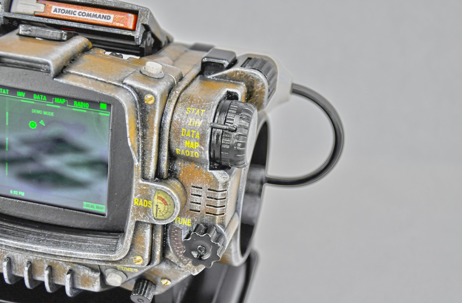 Pip-boy 3000 MK4 Fallout 4 Interactive Working Phone Version - Etsy UK