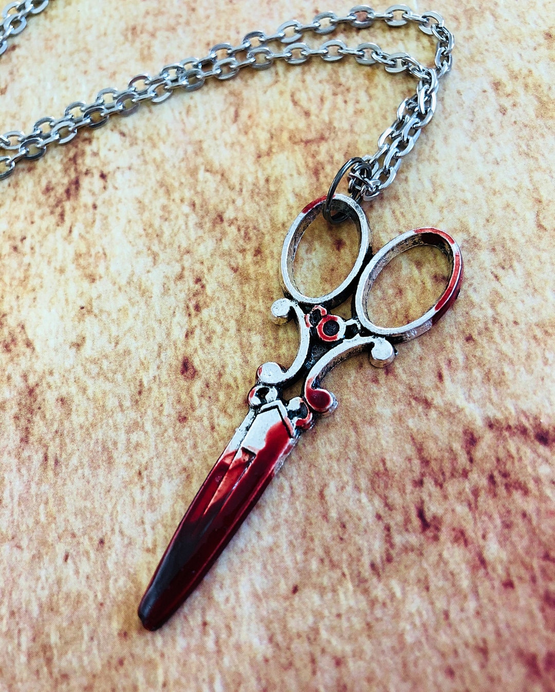 Horror Scissors Necklace - Bloody Gothic Necklace - Scary Movie Fan ...