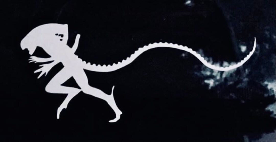 Running Xenomorph Vinyl Decal - Etsy