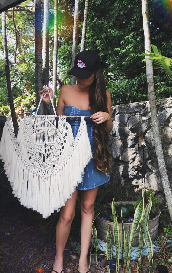 Coconut Tree Hawaii Macrame Cotton Wall Hanging on Maui Bamboo - Etsy