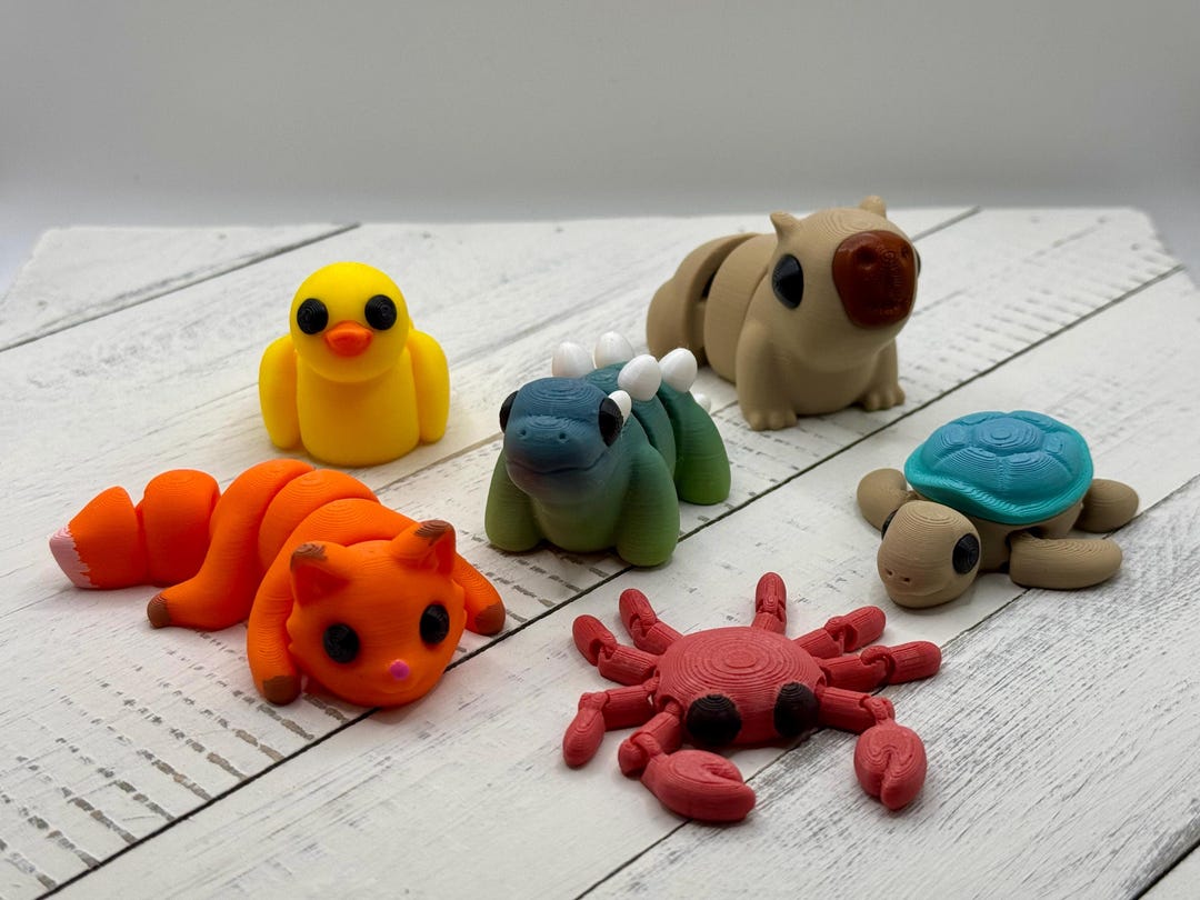 3D Printed Articulated Mini Animal Keychains - Cute Movable Figurine ...