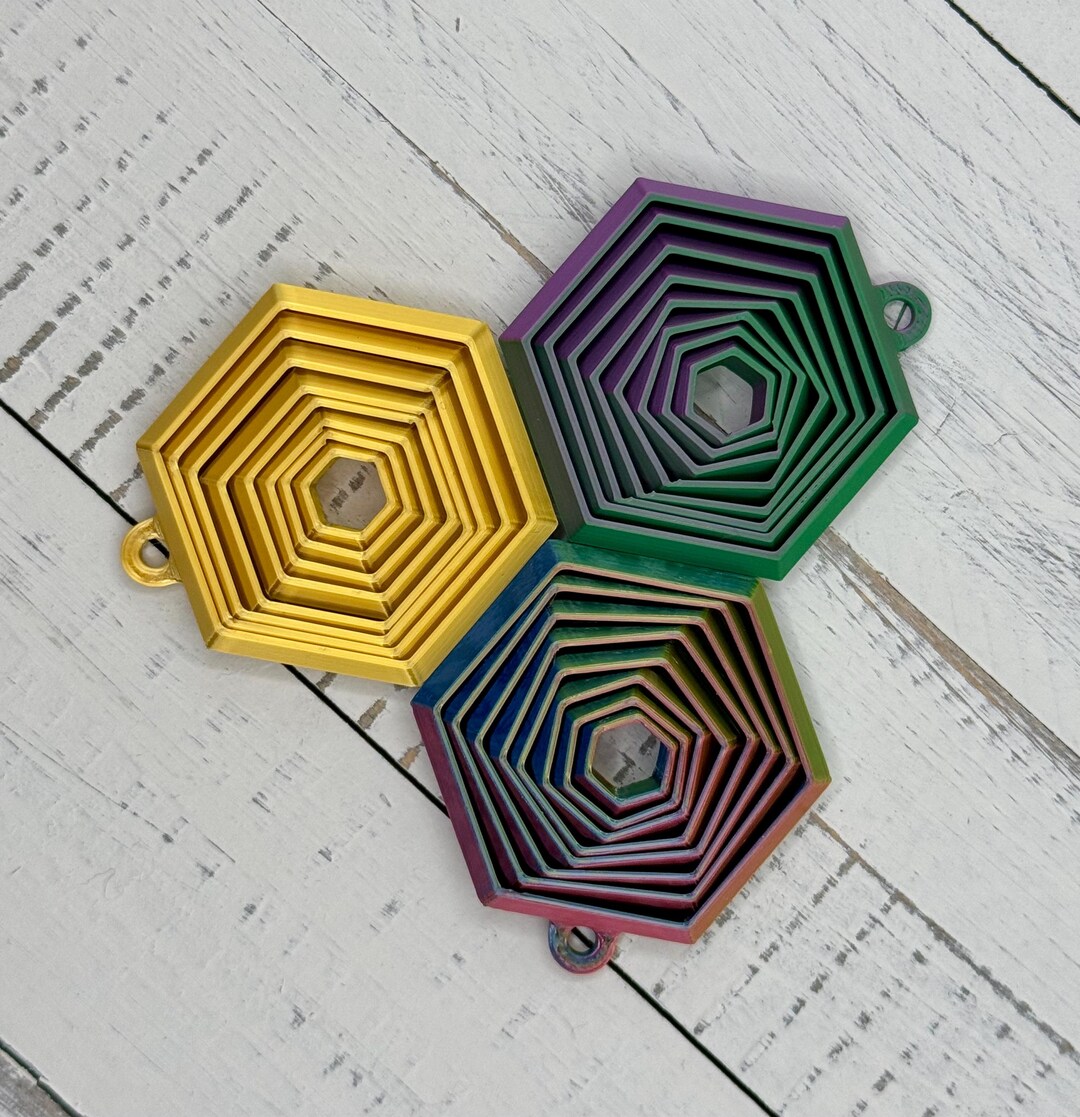 3D Printed Spiral Fidget Keychain - Unique Stress Relief Toy and ...