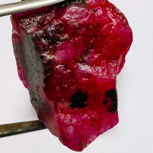 Natural Bixbite Red Beryl Crystal Raw Rough Loose Gemstone Genuine Red ...