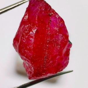 Natural Bixbite Red Beryl Crystal Raw Rough Loose Gemstone Genuine Red ...