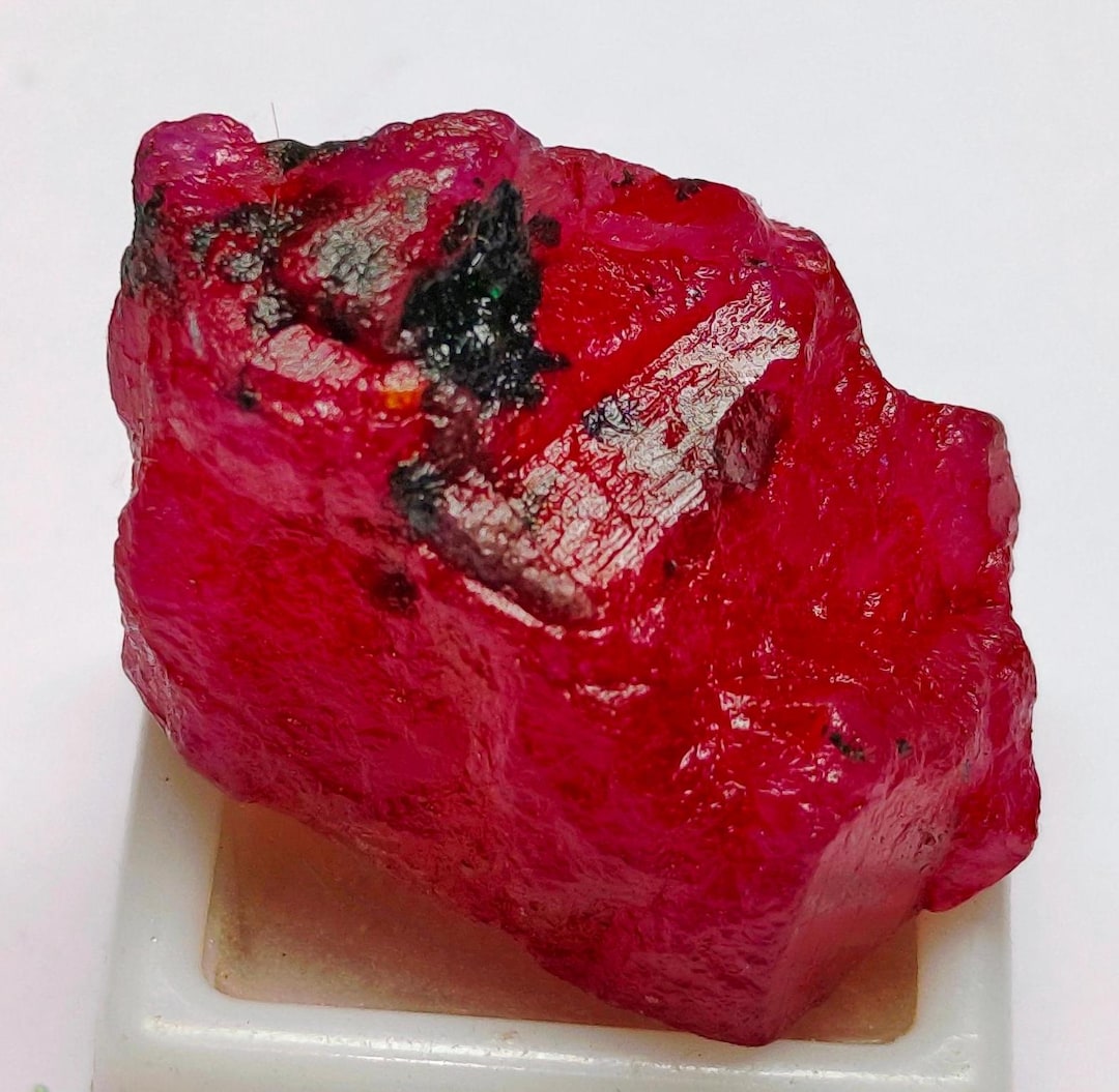 Natural Bixbite Red Beryl Crystal Raw Rough Loose Gemstone Genuine Red ...