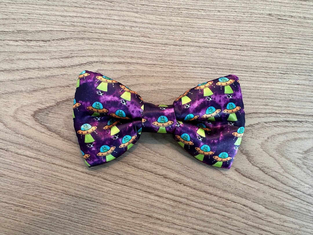 Alien Dog Bow Tie / Cat Bow Tie - Etsy