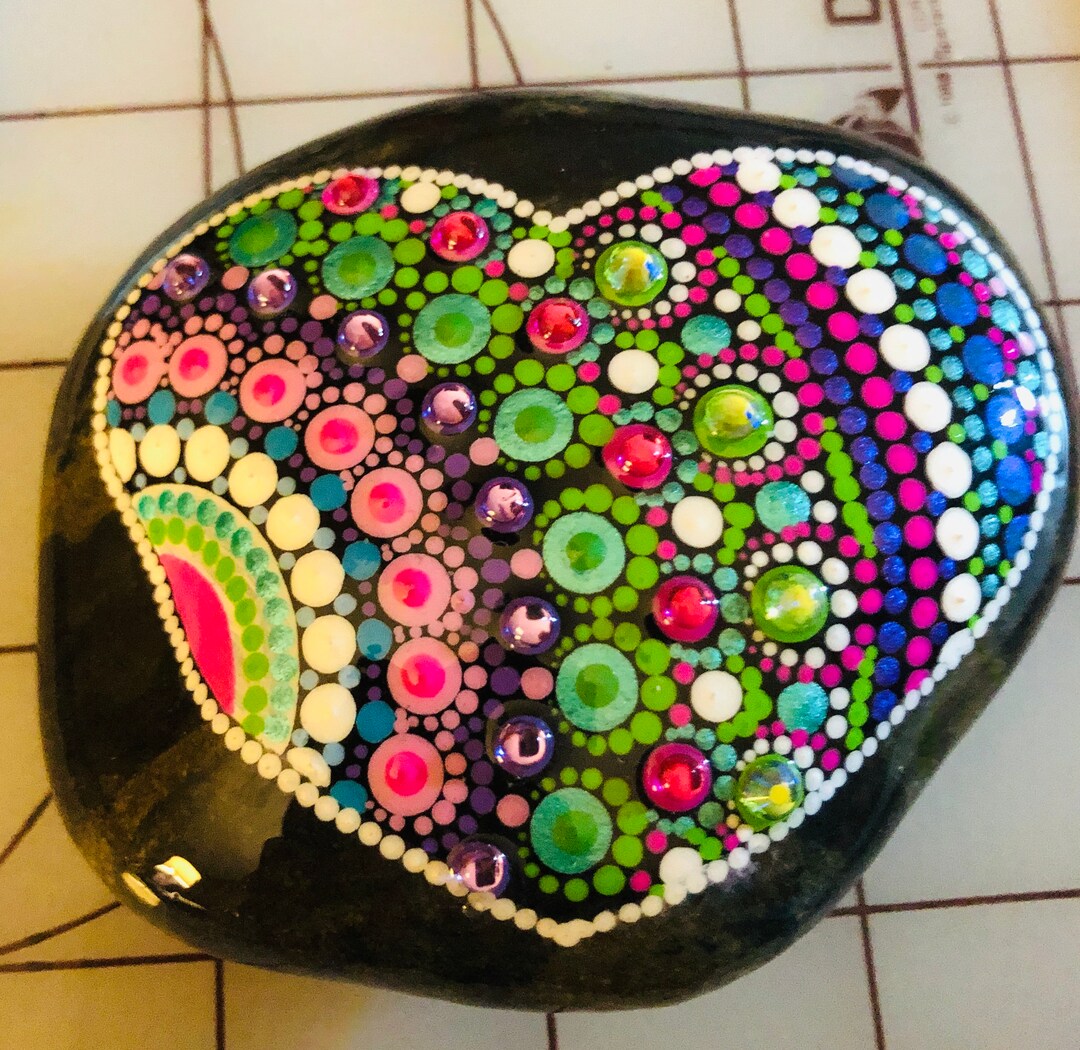 Mandala Dot Painted Heart Rock in Green Pink Purple and - Etsy