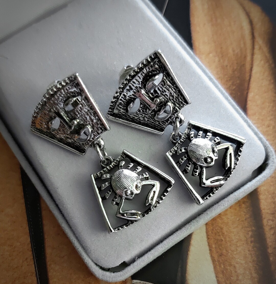 Vintage Sarah Coventry Talisman Mask Crab Dangle Earrings - Etsy
