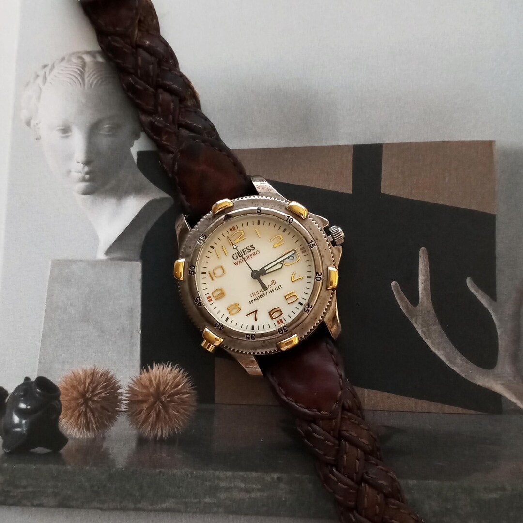 Vintage GUESS Waterpro Indiglo 165 Feet Quartz 38mm Watch - Etsy