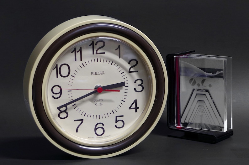 Vintage Bulova Quartz Two-tone MCM Wall Clock - Etsy