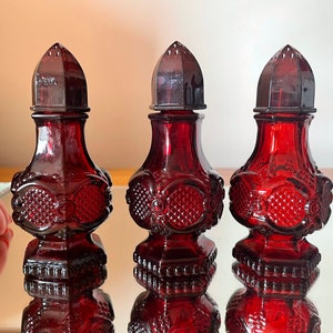 1980s Avon Ruby Red Glass Perfume Bottles 1876 Cape Cod - Etsy Canada