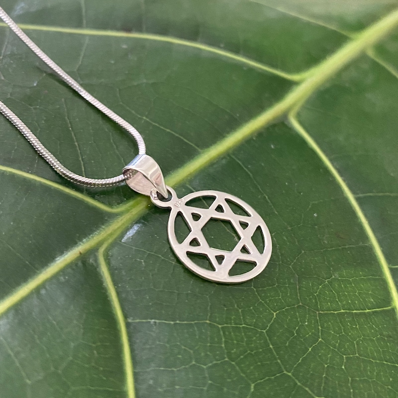 Six Pointed Star Necklace - Etsy