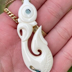 Hawaiian Design Jewelry Fish Hook Bone Carved Pendant W/ Adjustable ...
