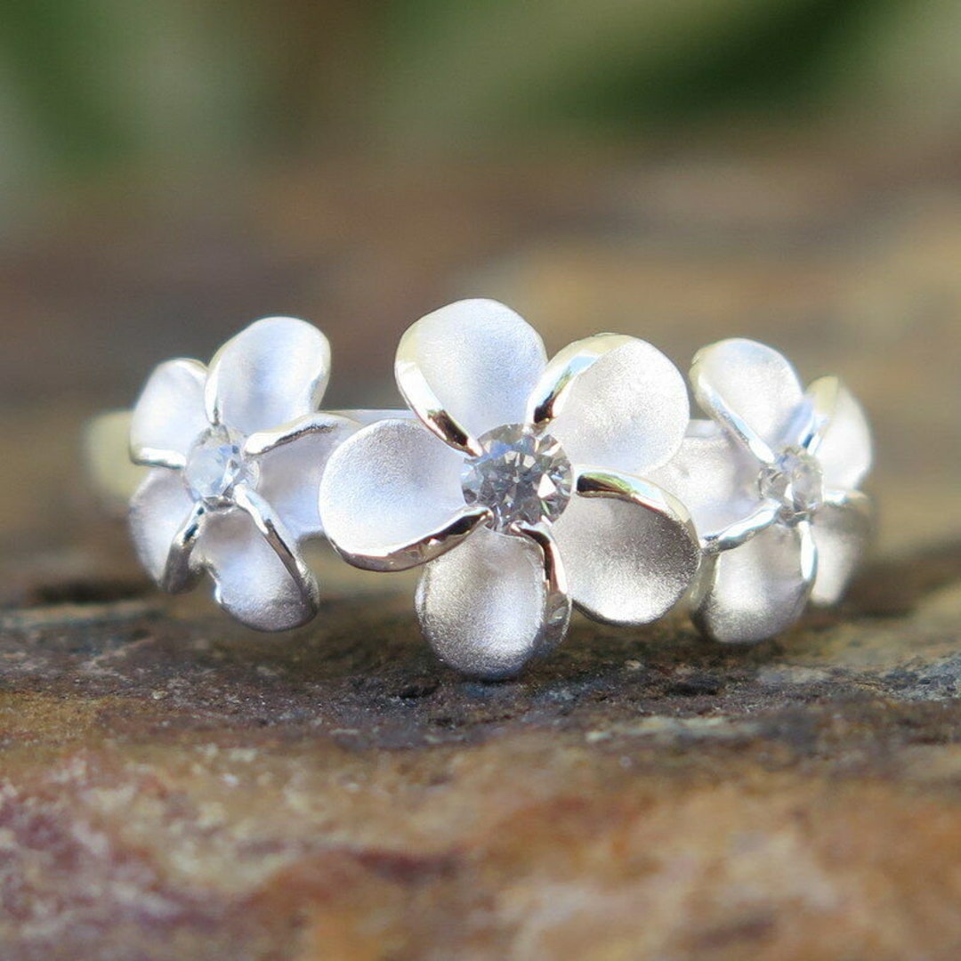 Hawaiian Design Sterling Silver Matte Three Plumeria Flowers CZ Wedding ...
