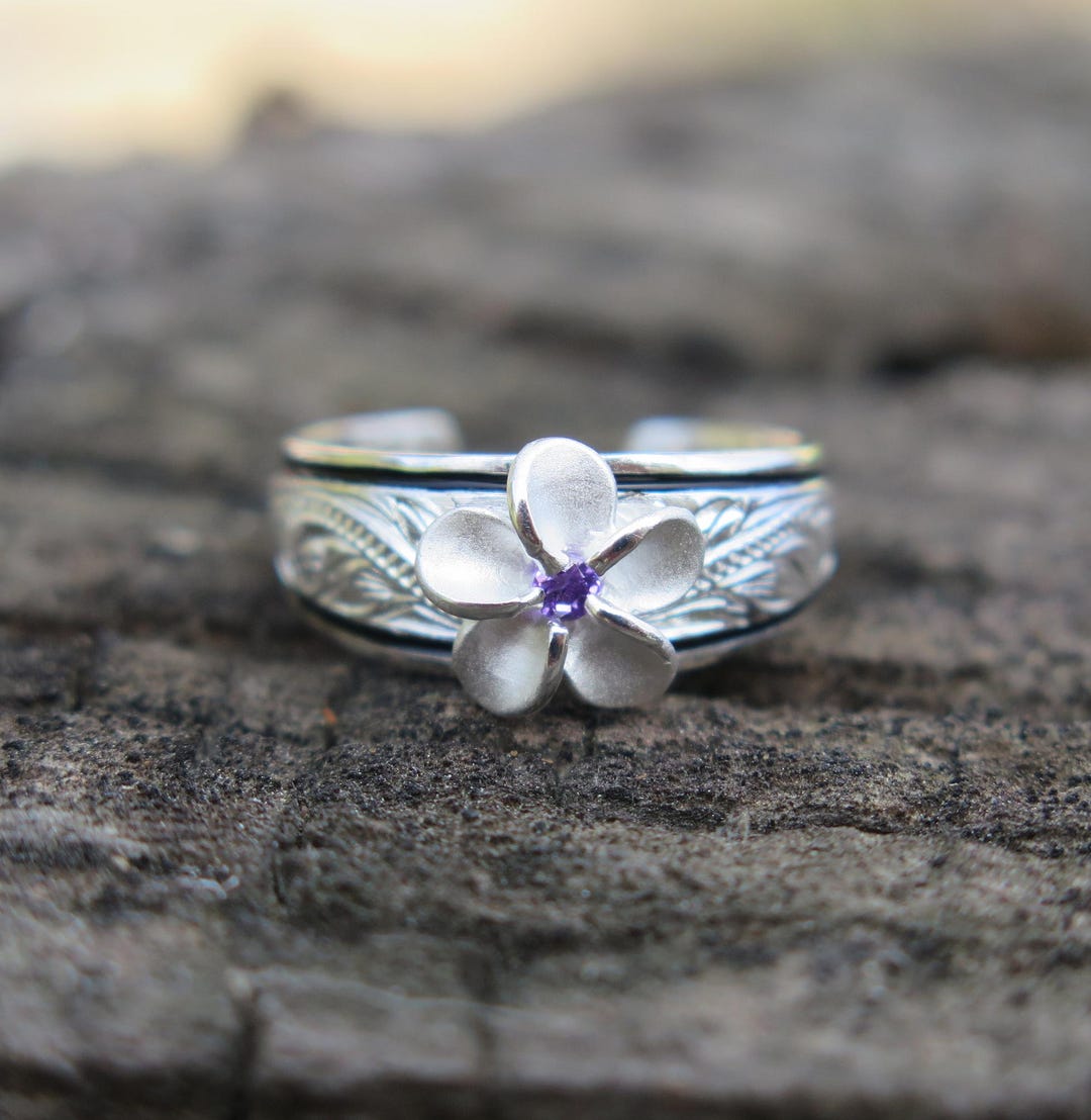 Hawaiian 8mm Plumeria With Purple CZ Scrolling Black Border Toe Ring - Etsy