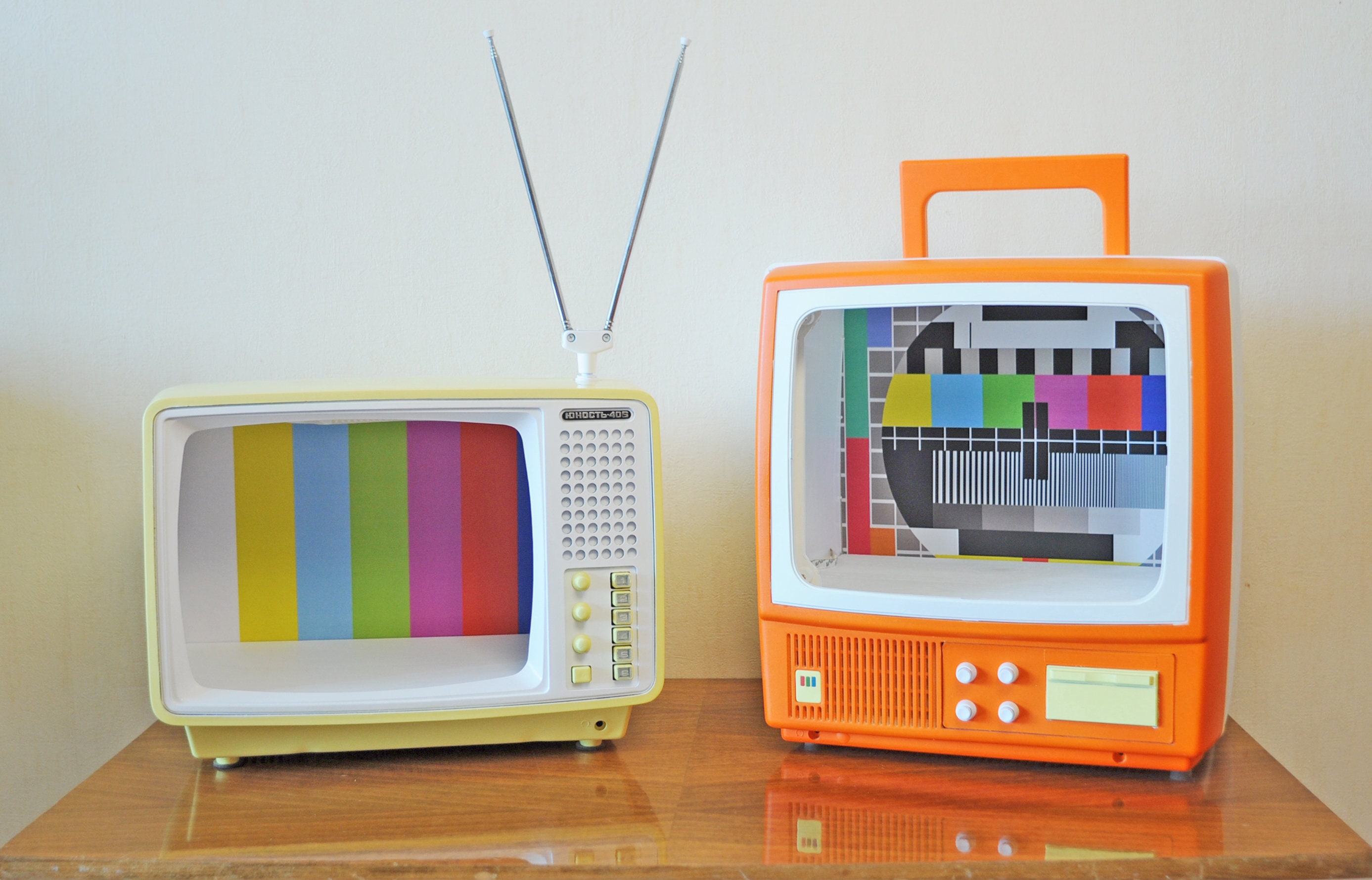 Vintage TV Restyled / Home Decor / Mini Cabinet / Retro - Etsy