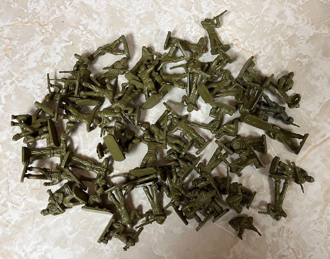 PAYTON Toy Soldiers 1950's Green Army Men 66 Total - Etsy